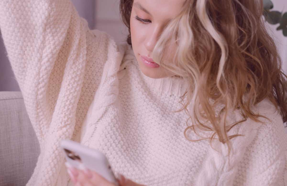 Is It Bad if He Goes a Day Without Talking to You? It Depends ...